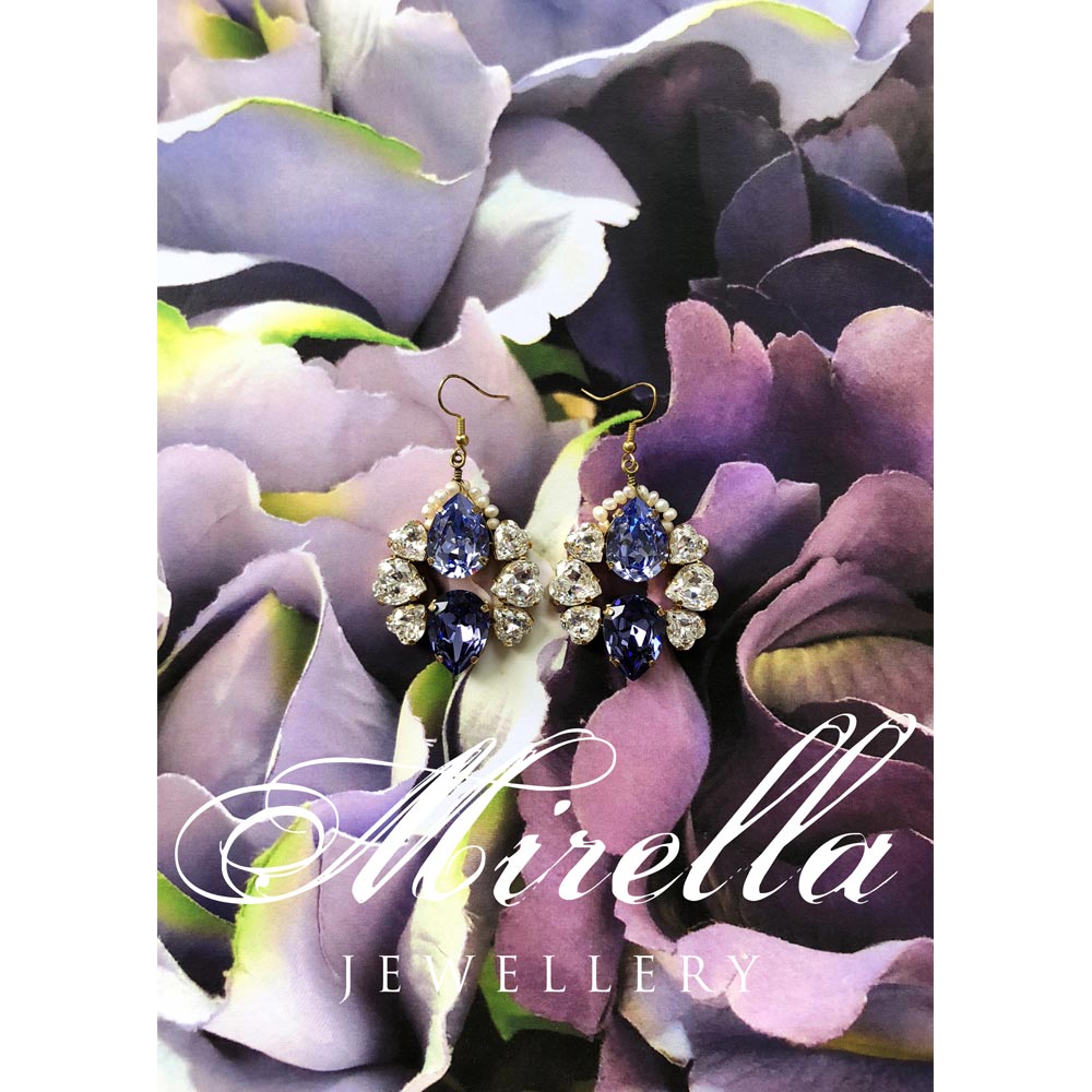 Mrs. Queen Isabelle Violet